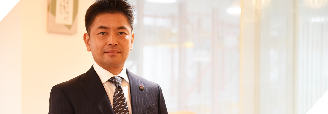 社長挨拶 企業情報 株式会社ジャロック|物流倉庫の保管・搬送・作業環境まで現場に合わせたカイゼンをデザインする企業。納入実績多数掲載