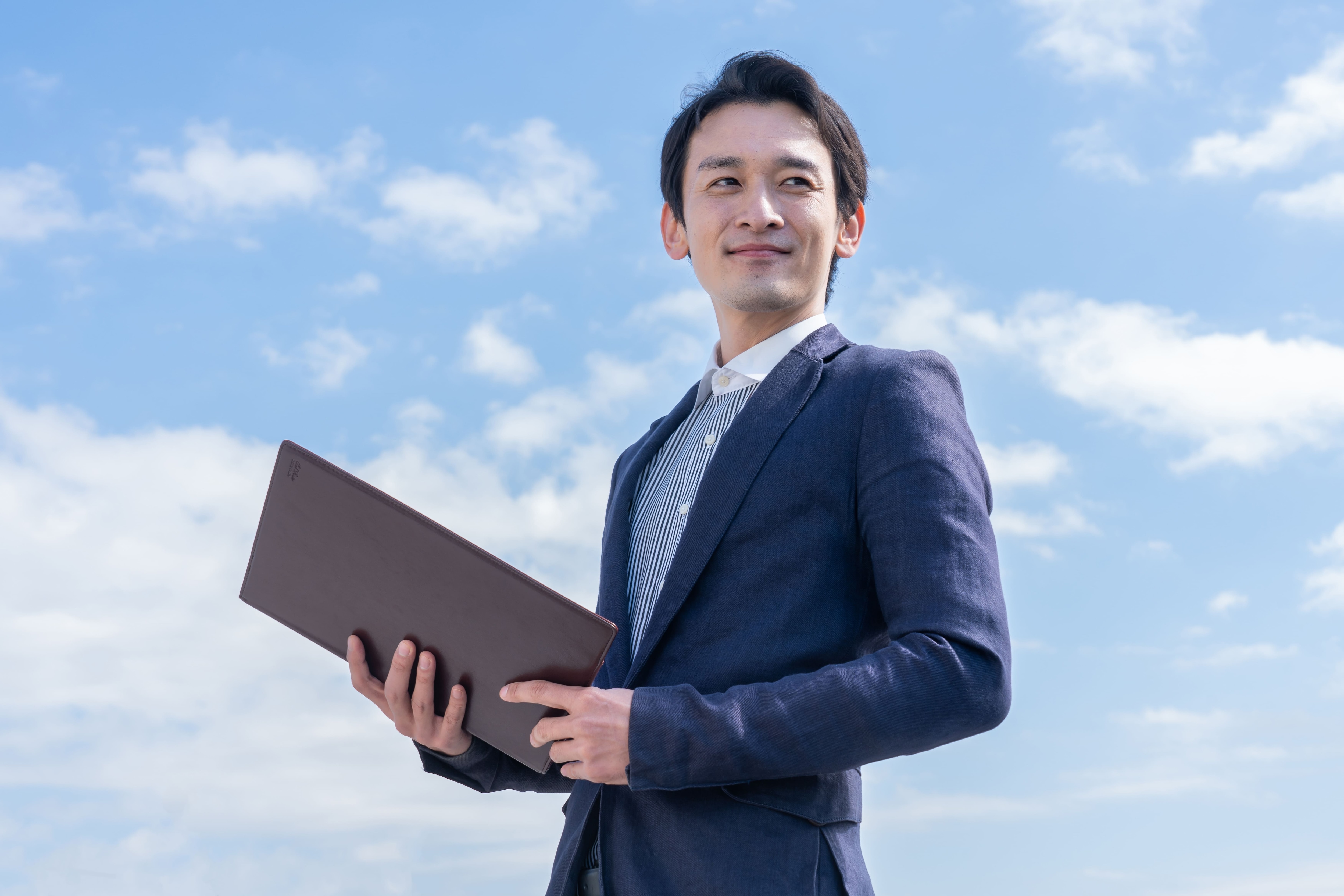 自らの成し遂げたいことを整理し管理職としてビジョンを持ち実行できる管理職研修事例|企業研修・人材育成ならアルー