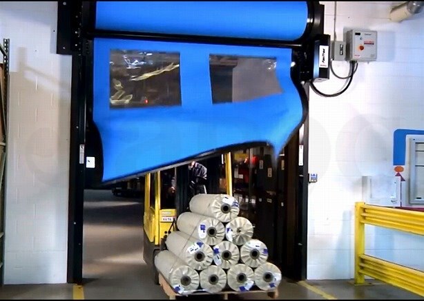 High Speed Door高速シートシャッター|株式会社ジャロック 製品情報|安全性と開閉速度にこだわった工場・倉庫用シャッター。