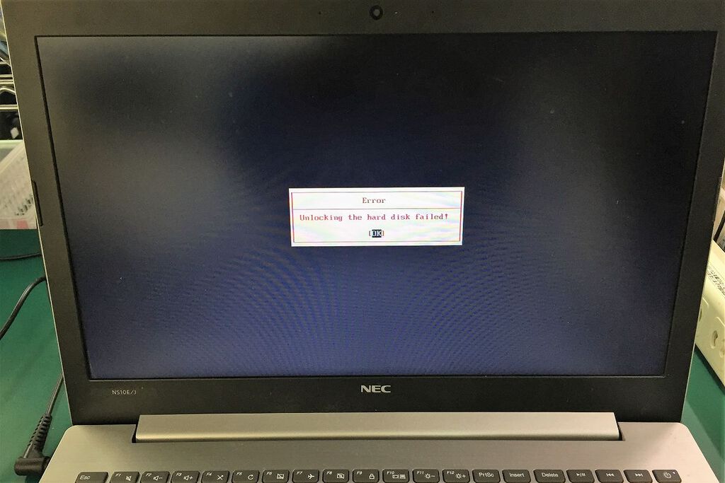 デスクトップパソコン、起動後にエラーメッセージが出てwindows立ち上がらない パソコン修理365