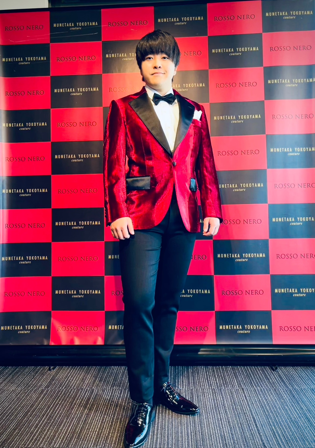 Tiktoker「お金持ちの息子」さんが、成人式にロッソネロのタキシードをご着用! 南青山オーダータキシード専門店ロッソネロ|オーダー