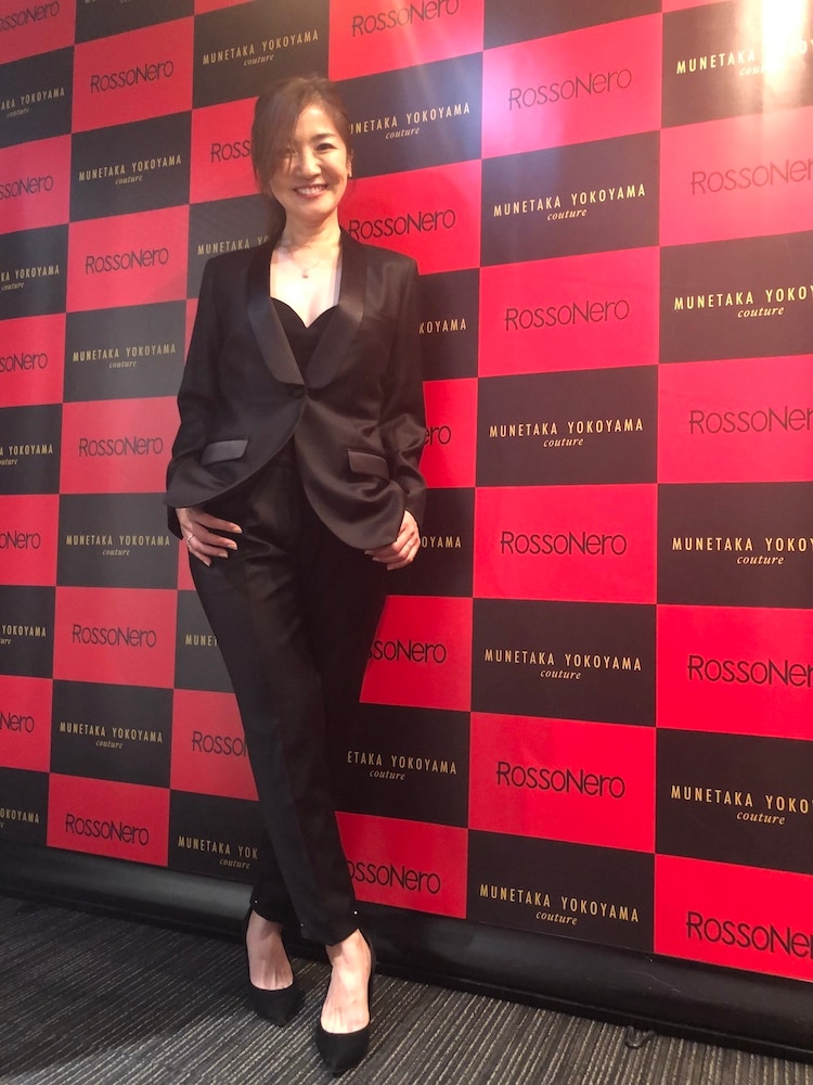 ロッソネロのレディスタキシードが大人気! 南青山オーダータキシード専門店ロッソネロ|オーダー・レンタル|東京・名古屋|新郎・結婚式