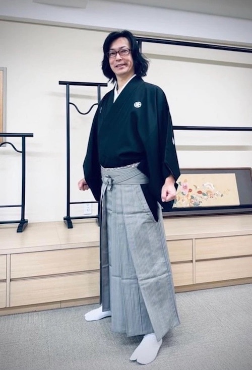 紋付羽織袴を着る〈着物シリーズ③〉in 京都 南青山オーダータキシード専門店ロッソネロ|オーダー・レンタル|東京・名古屋|新郎・結婚式
