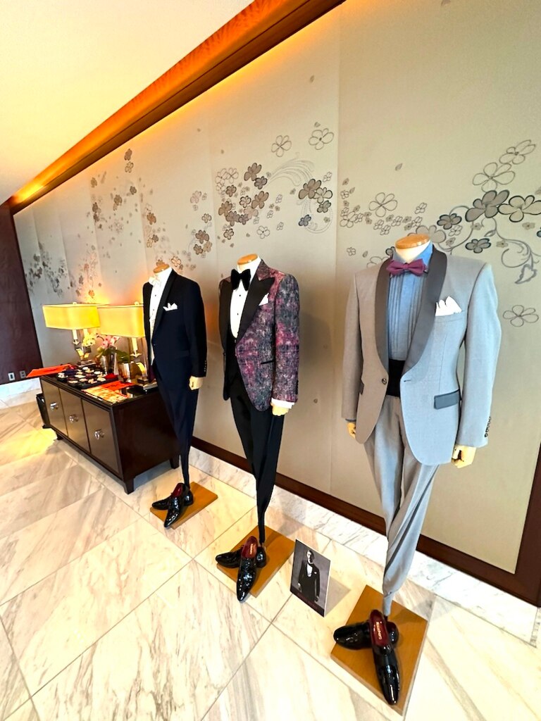 シャングリ・ラ 東京のウェディングフェアでタキシードを展示! 南青山オーダータキシード専門店ロッソネロ|オーダー・レンタル|東京・名古屋