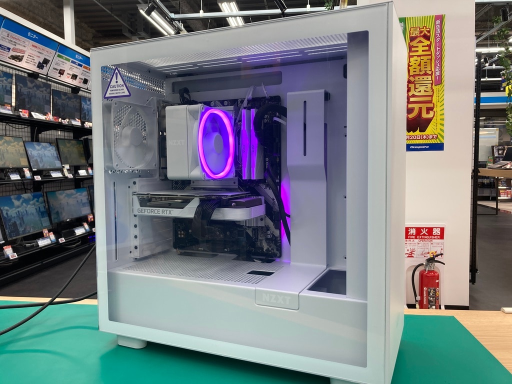 群馬県 高崎市のパソコン組立代行サービス 白色統一で理想のpcを実現 パソコン修理365