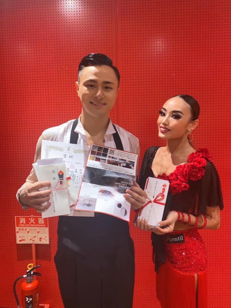 ロッソネロがスポンサーの奥野貴選手が『ジャパンカップダンス選手権 In 京都』で優勝! 南青山オーダータキシード専門店ロッソネロ|オーダー
