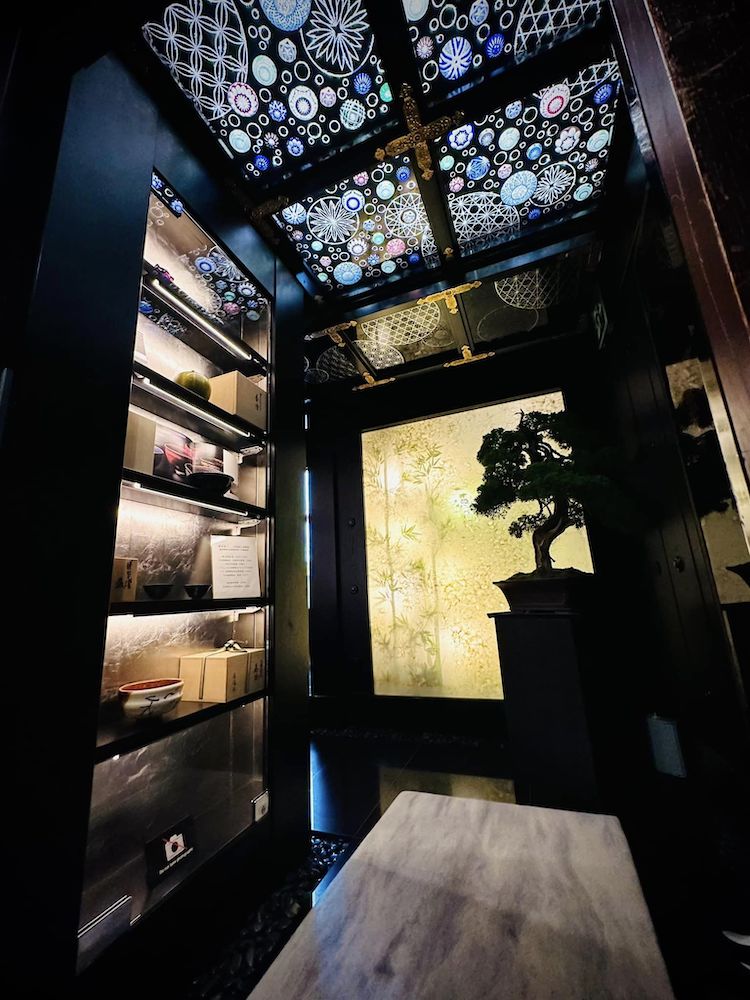 有名芸能人や海外vip御用達の高級会員制サロン「銀座一徳」で合同展示会を開催! 南青山オーダータキシード専門店ロッソネロ|オーダー