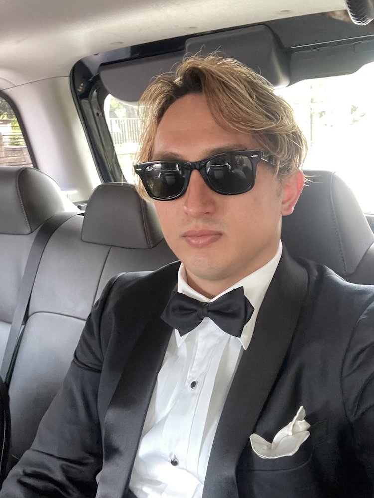 バチェロレッテ2で話題の佐藤マクファーレン優樹さんがロッソネロのタキシードをご着用! 南青山オーダータキシード専門店ロッソネロ
