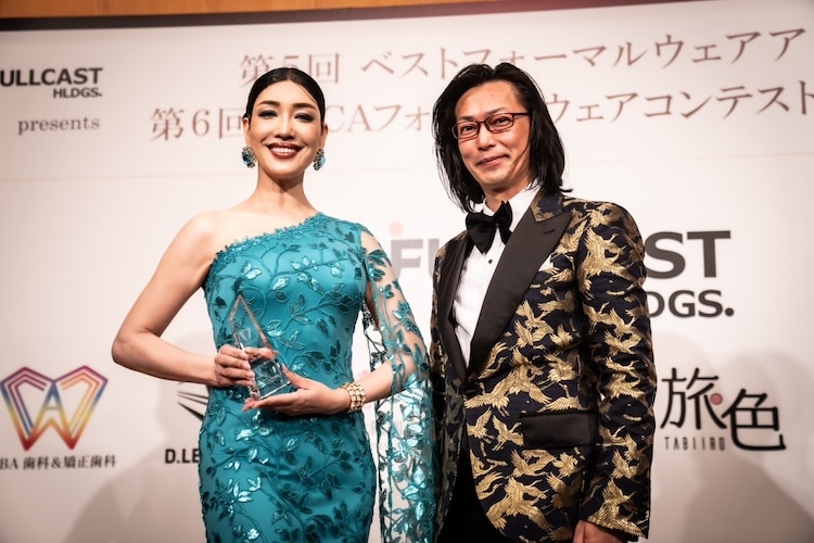 第5回ベストフォーマルウェアアワード授賞式でアン ミカ、コムドットやまと、ikko、八木勇征fantasticsが各賞を受賞! 南青山