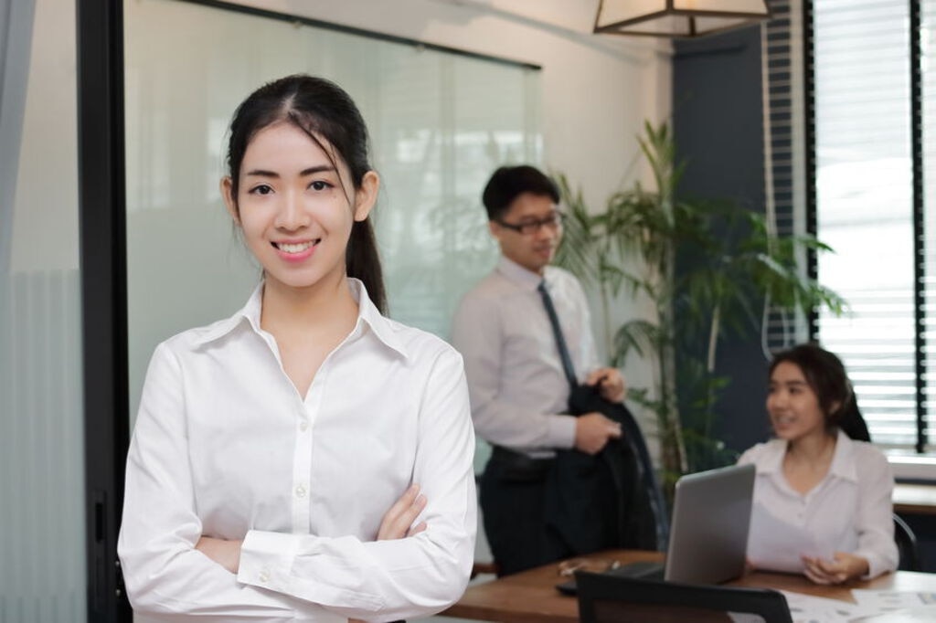 若手社員研修の目的やおすすめのテーマとは?主体性が発揮できるカリキュラム内容を紹介 株式会社イー・コミュニケーションズ