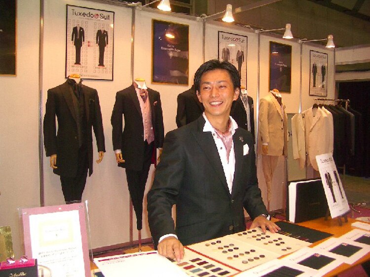 大人のウェブマガジン「わいがや倶楽部」でロッソネロのデザイナー・munetaka Yokoyamaが特集取材されました! 南青山オーダー