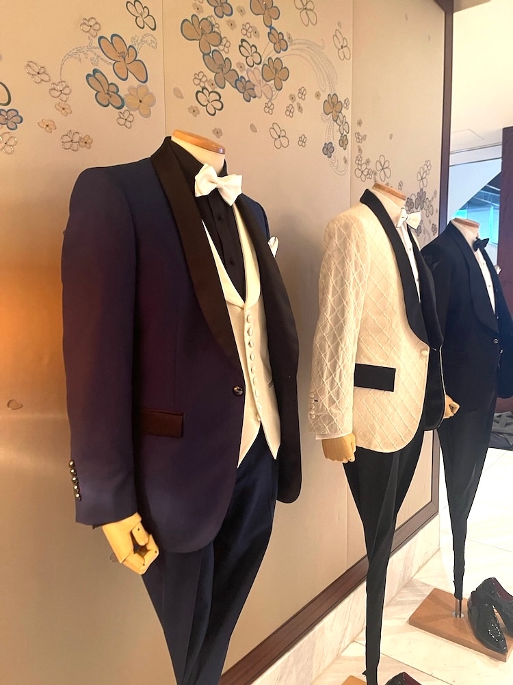 シャングリ・ラ 東京のウェディングフェアにて、ロッソネロのタキシードを展示! 南青山オーダータキシード専門店ロッソネロ|オーダー