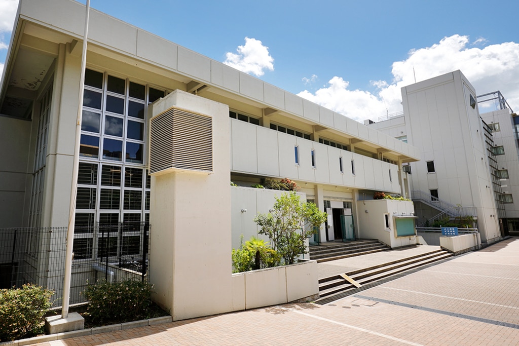学校法人 成城学校｜導入事例｜30年の信頼と実績 品質で選ばれ続けるtakeuchiの空調環境ソリューション