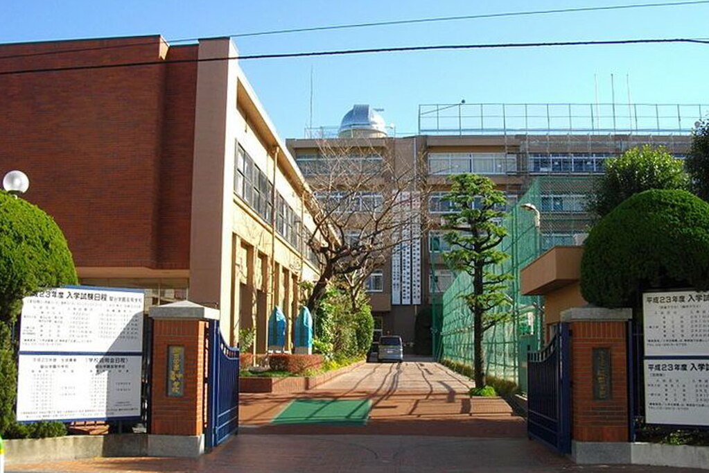 学校法人 駿台学園|導入事例|30年の信頼と実績 品質で選ばれ続けるtakeuchiの空調環境ソリューション