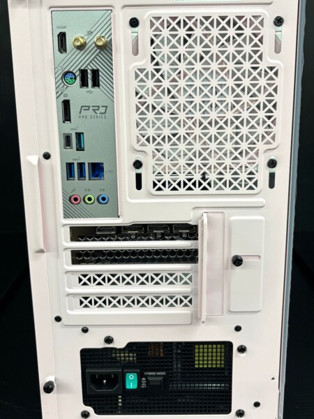Pc組立代行 好みのパーツで構成した高性能pc ドスパラ大阪・なんば店 パソコン修理365