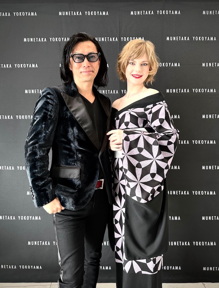 エラ・フレイヤさんがカンヌ国際映画祭のレッドカーペットで【munetaka Yokoyama】の着物ドレスkimono Clothesをご