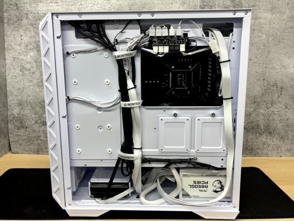 Pc組立代行 全パーツを白色に統一したこだわりpc ドスパラ大阪・なんば店 パソコン修理365