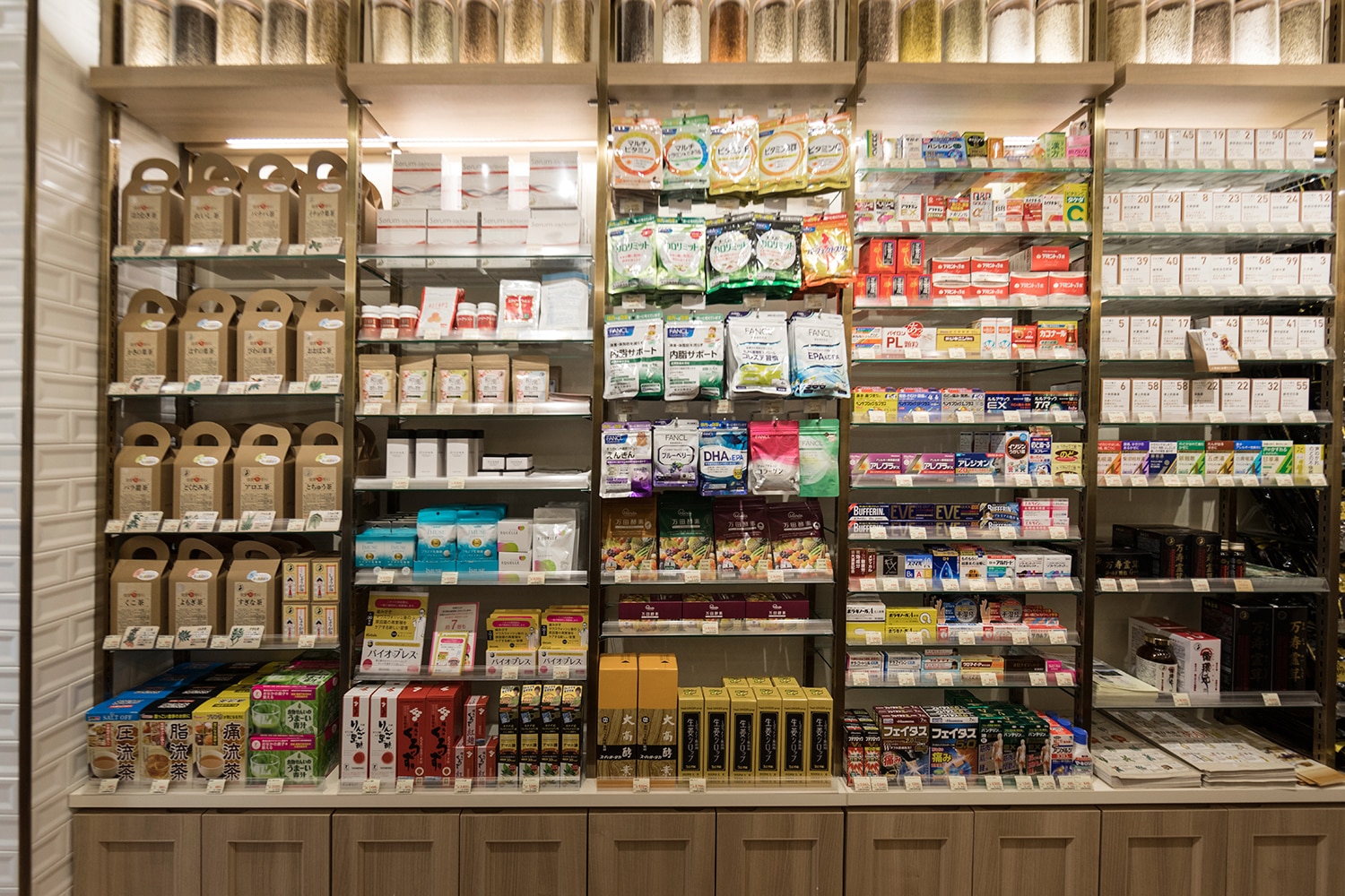 Otc薬の棚配置で売上アップ!効果的なotc陳列の秘訣|中日グループ 中日販売株式会社