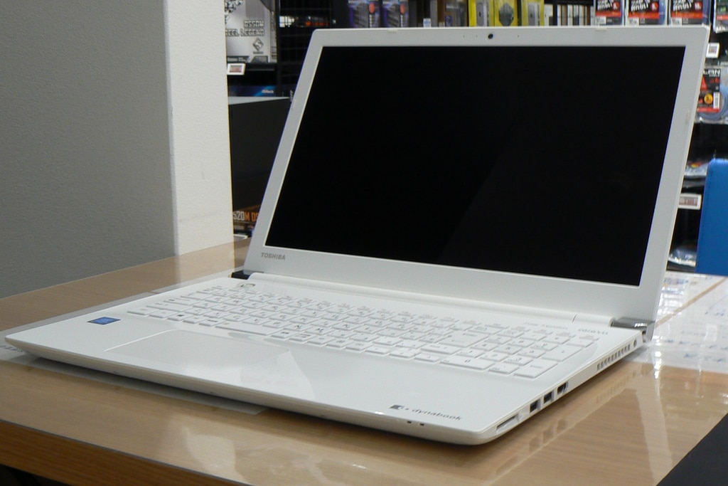 東芝ノートパソコン メモリ増設【アップグレード事例】 パソコン修理スマホサポート専門店 デジタルドック