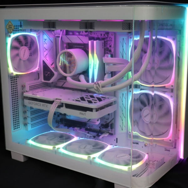 Pc組立代行 デザインとパフォーマンスを極めたオールホワイトpc ドスパラ大阪・なんば店 パソコン修理365