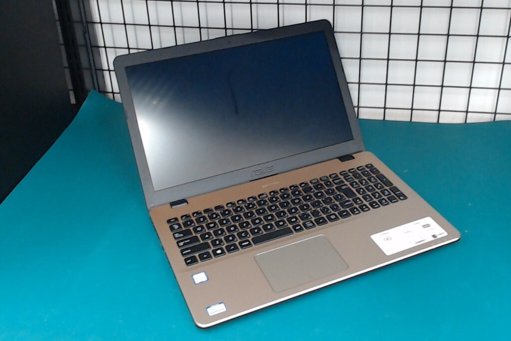 Asus Vivobookのssd換装・メモリ増設【アップグレード事例】 パソコン修理スマホサポート専門店|デジタルドック