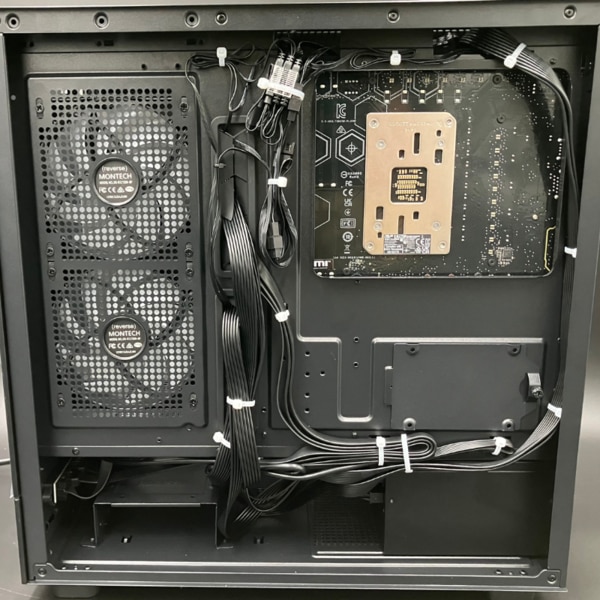 Pc組立代行 Montech製品で統一したコスパ重視の高性能pc ドスパラ徳島住吉店 パソコン修理365