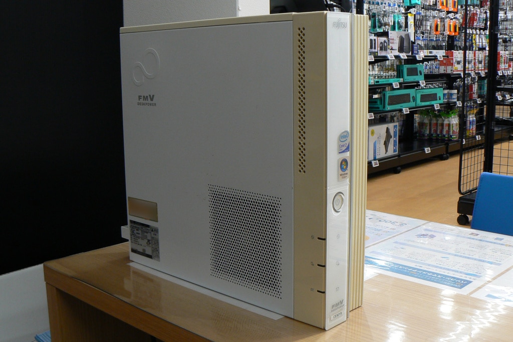 富士通デスクトップパソコン 電源が入らないパソコンからのデータ取り出し【データ復旧事例】 パソコン修理スマホサポート専門店|デジタルドック
