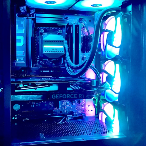 Pc組立代行 コンパクトながらハイエンド性能と自由なライトアップを両立したゲーミングpc ドスパラ徳島住吉店 パソコン修理365