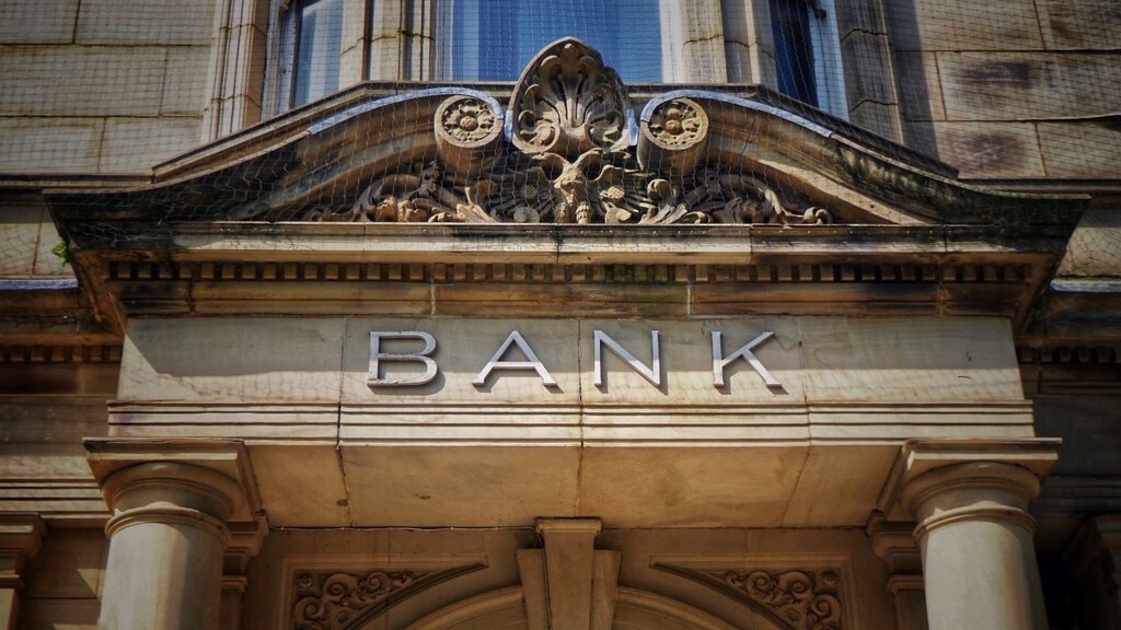 銀行システムのバーゼル規制対応を支援 要件定義からシステム構築、保守運用まで一貫して対応