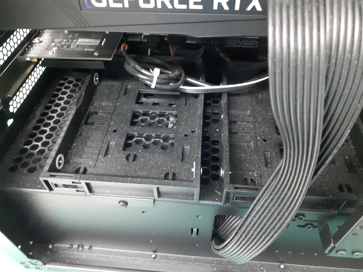 ゲーミングpcガレリアの内部清掃【クリーニング事例】 パソコン修理スマホサポート専門店|デジタルドック