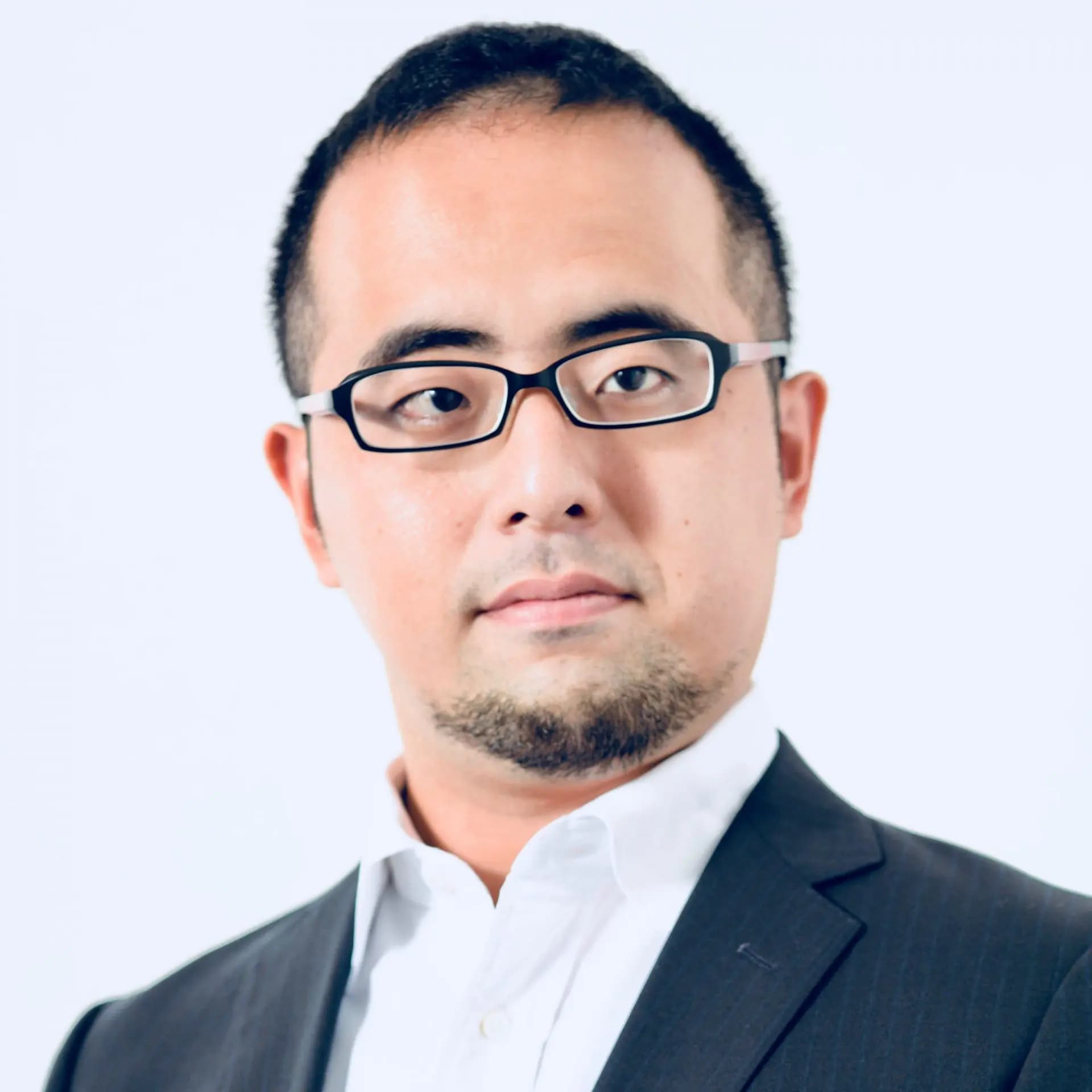 未来視点の経営戦略~革新的な中計策定のための「新コンサル思考」とリサーチ活用~