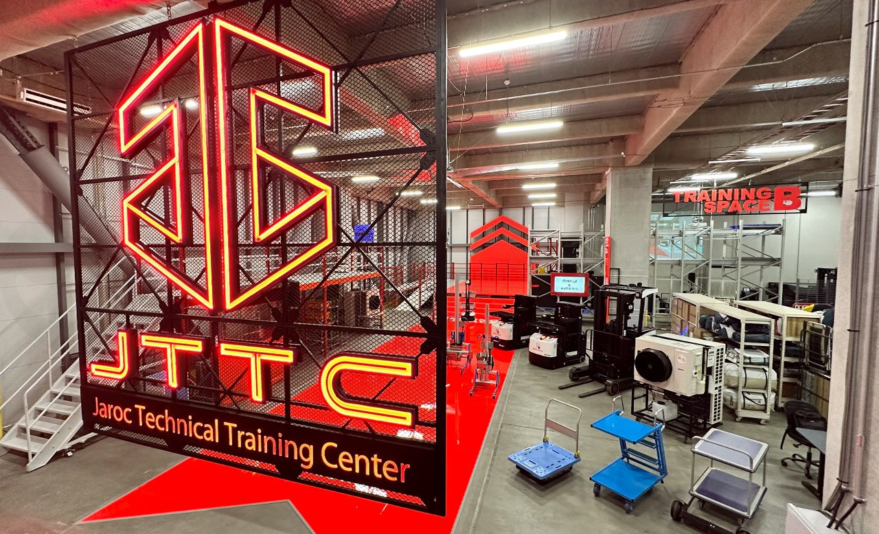 株式会社ジャロック ショールーム|jttc(ジャロックテクニカルトレーニングセンター)物流機器展示スペース 企業情報 株式会社ジャ
